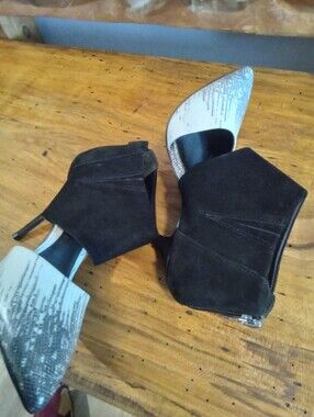 Steve Madden | Shoes | Steve Madden Sz 55 Black And White Pointed Toe ...